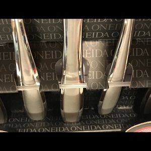 Oneida | Dining | Oneida 2 Piece Silverware Set Flatware Nwt | Poshmark